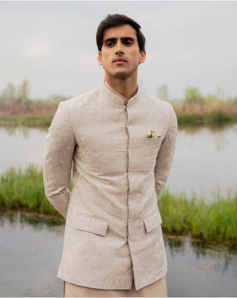 Buy Bandi for Men & Nehru Jackets Online | Falguni Shane Peacock